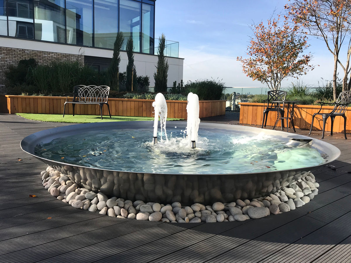 Stainless steel water feature with jets - Chelsea Island | Fountains ...