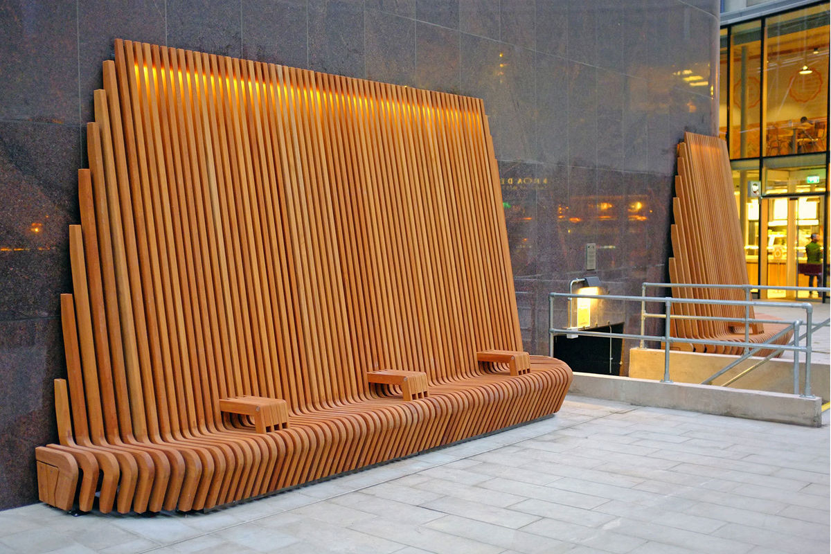 Dramatic feature seating for iconic London tower | Images