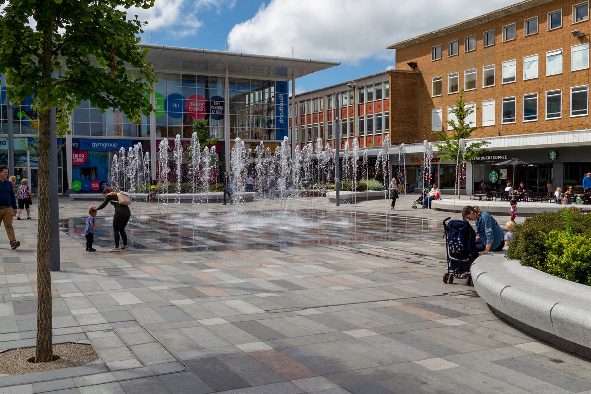 Images for Illuminated 50-jet dry plaza water feature - Crawley