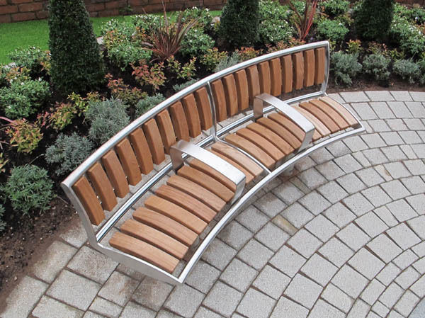 Zenith® curved external seat | Images
