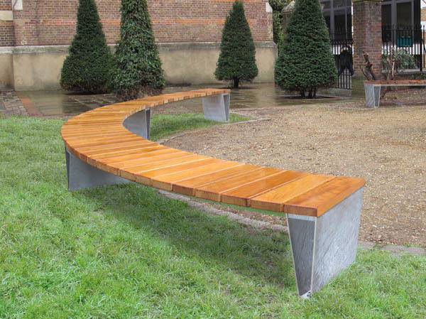 Veeva straight and curved seats and benches | Images