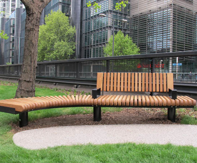 RailRoad seating enhances busy public realm site | Furnitubes