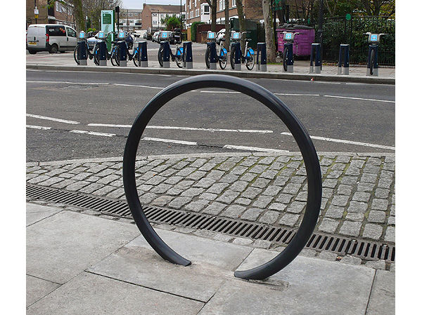 Omega Cycle Stand - Circular steel bike rack | Images