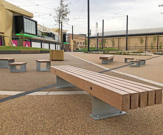 External seating for retail entertainment extension | Furnitubes