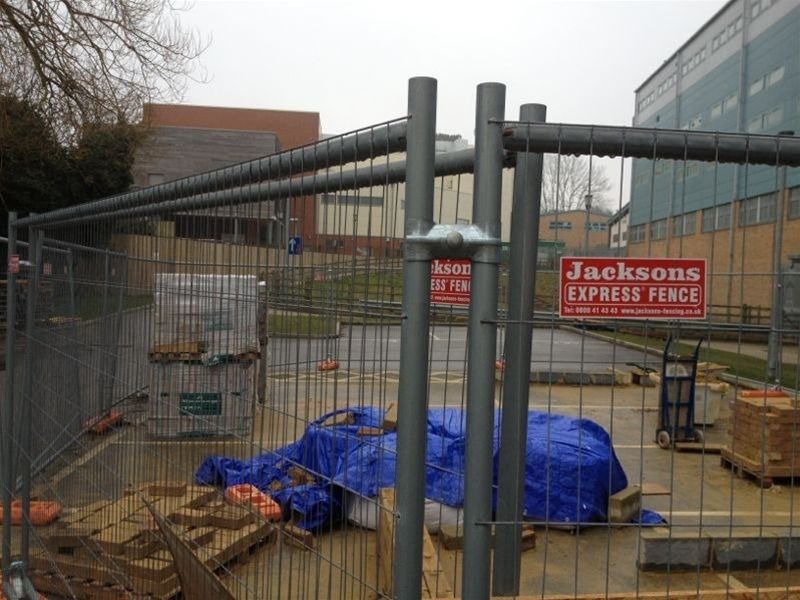 Express® - temporary fencing panels | Images