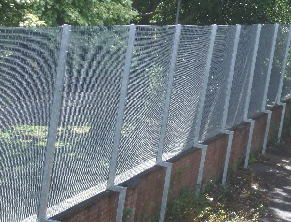 358 Securi-Mesh® high-security fencing system | Jacksons Fencing | ESI ...