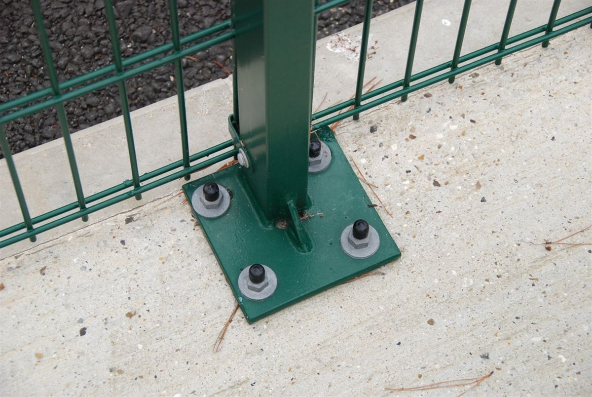 EuroGuard® Flatform welded mesh fencing | Jacksons Fencing | ESI ...