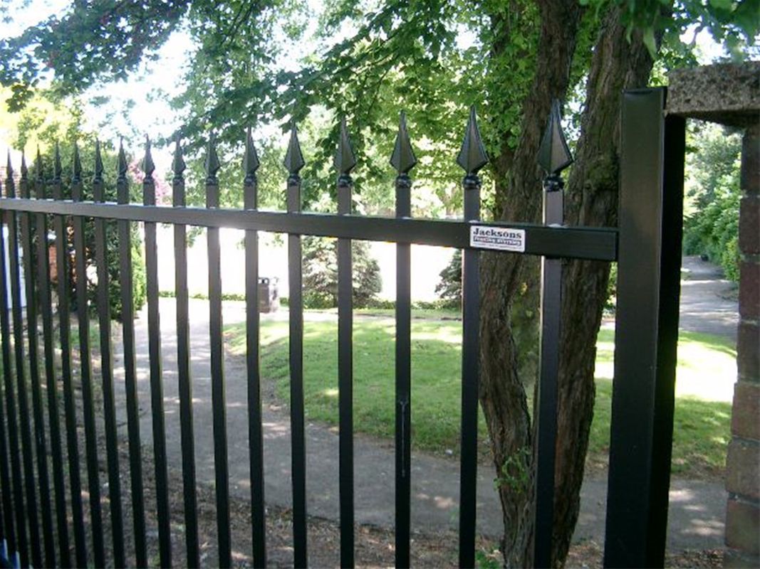 Barbican® - square pale vertical bar fencing | Images