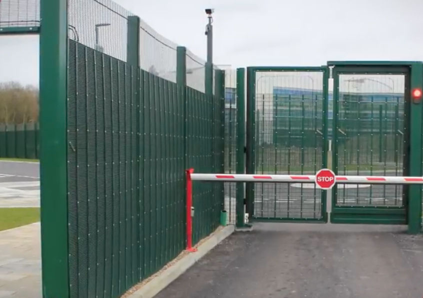 Securi-Mesh Plus SR2 security fencing for data centre | Images