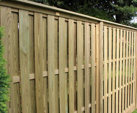 Hit and Miss vertical timber fencing | Jacksons Fencing | ESI External ...