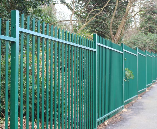 Vertical bar fencing secures golf club perimeter | Jacksons Fencing