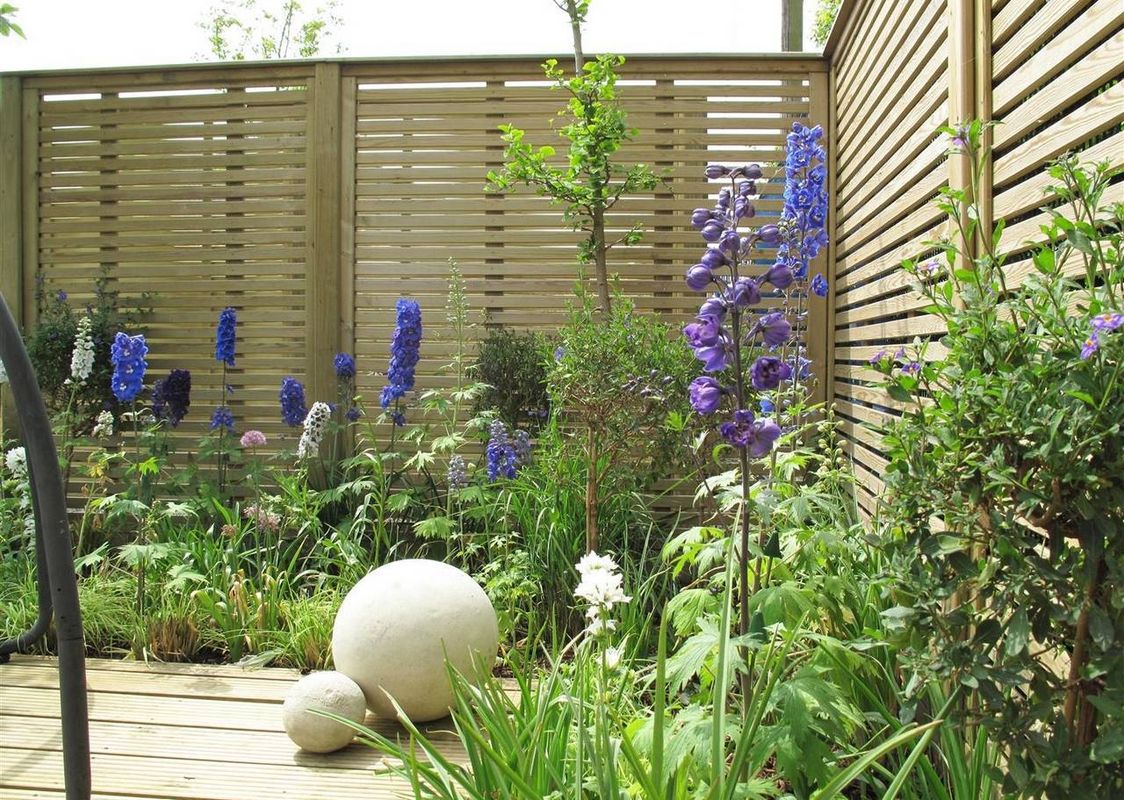 Images for Venetian timber fencing panels