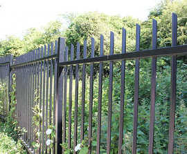 Vertical bar fencing protects coastal SSSI | Jacksons Fencing | ESI ...