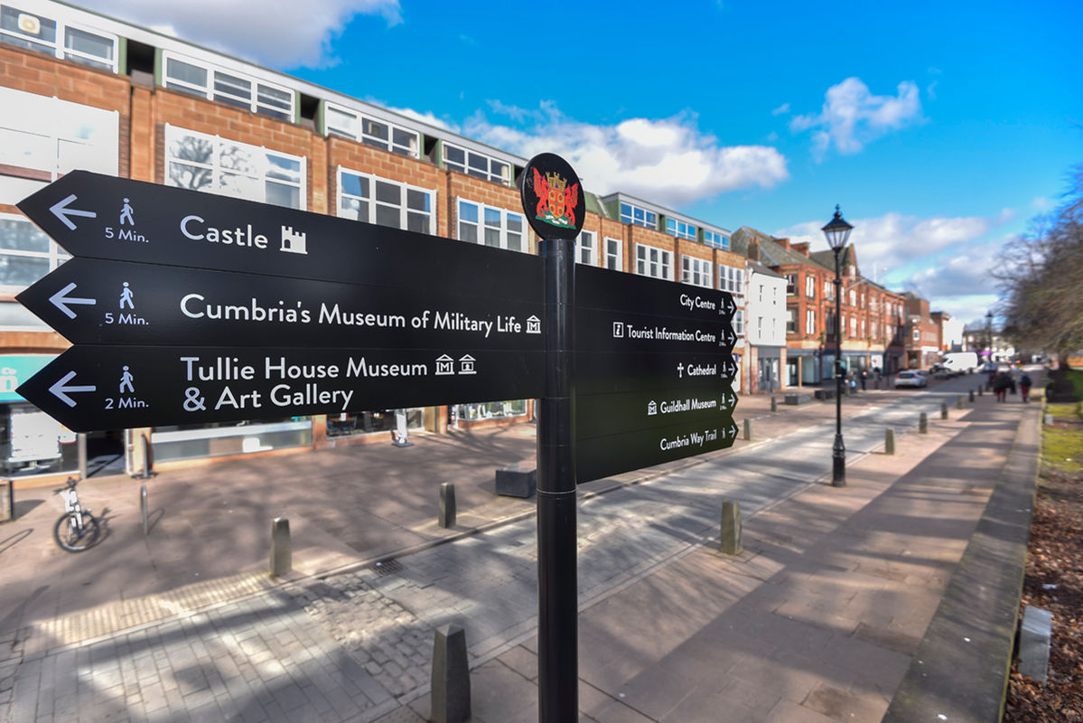 WAY2GO™ wayfinding fingerpost | Images