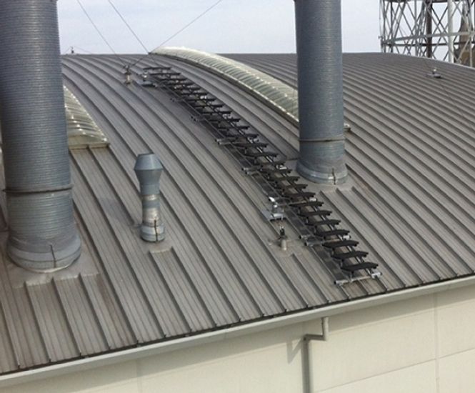 Rooftop walkway solution for barrel roof | Kee Safety