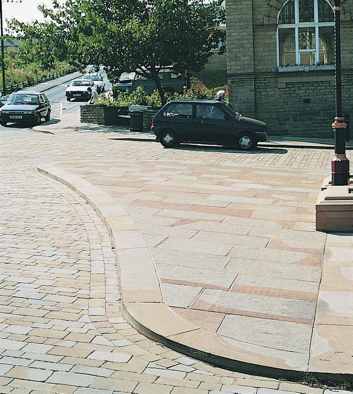 Scoutmoor Yorkstone setts | Images