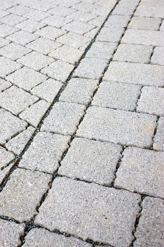 Priora permeable concrete block paving system | Images