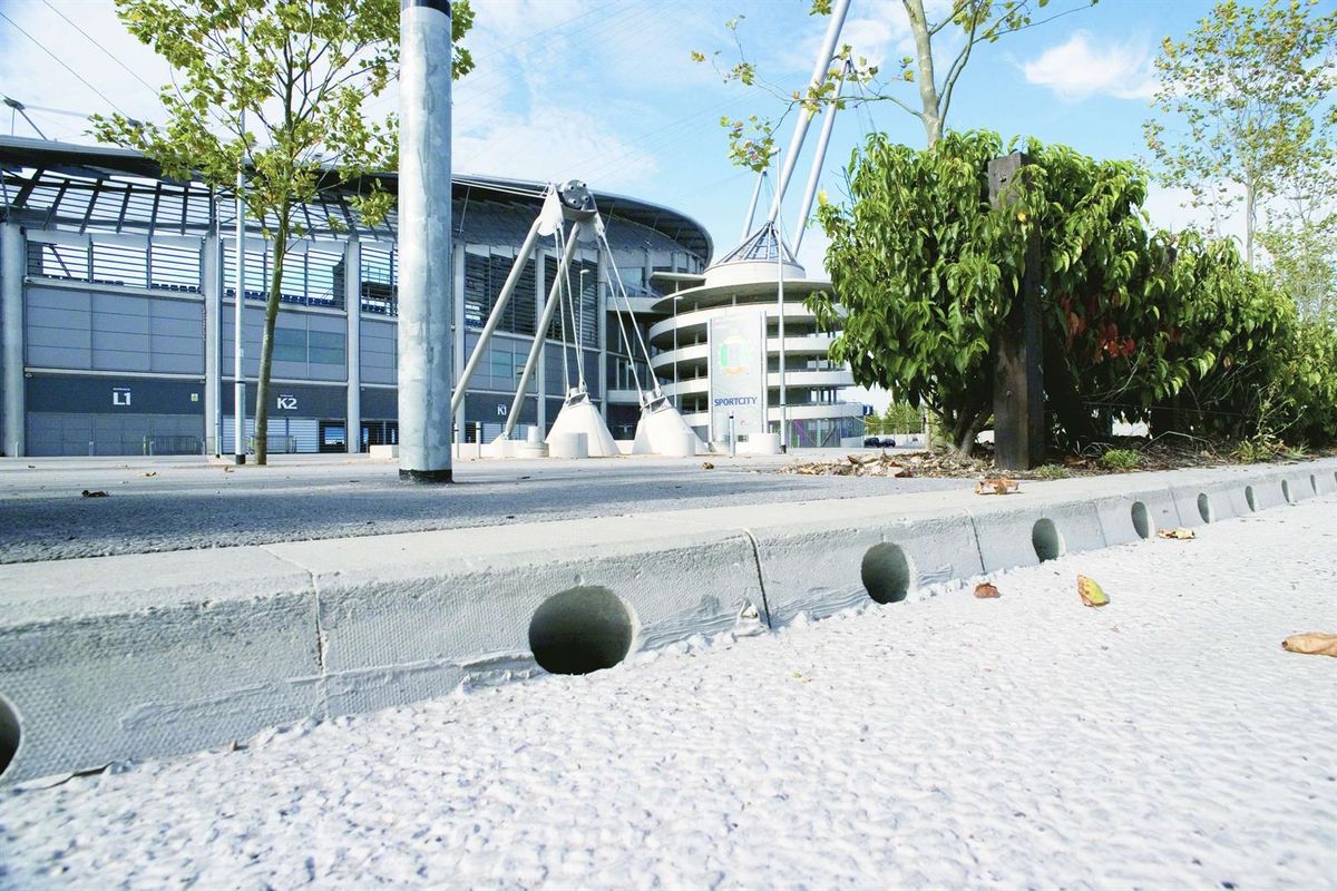 Beany Block combined kerb and drainage | Images