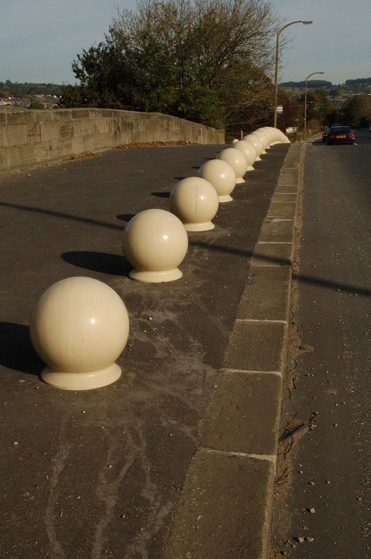 ASF 129 recycled cast iron spherical bollard | Images