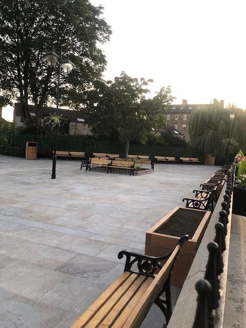 Images for Extra long cast iron and timber seating for public realm