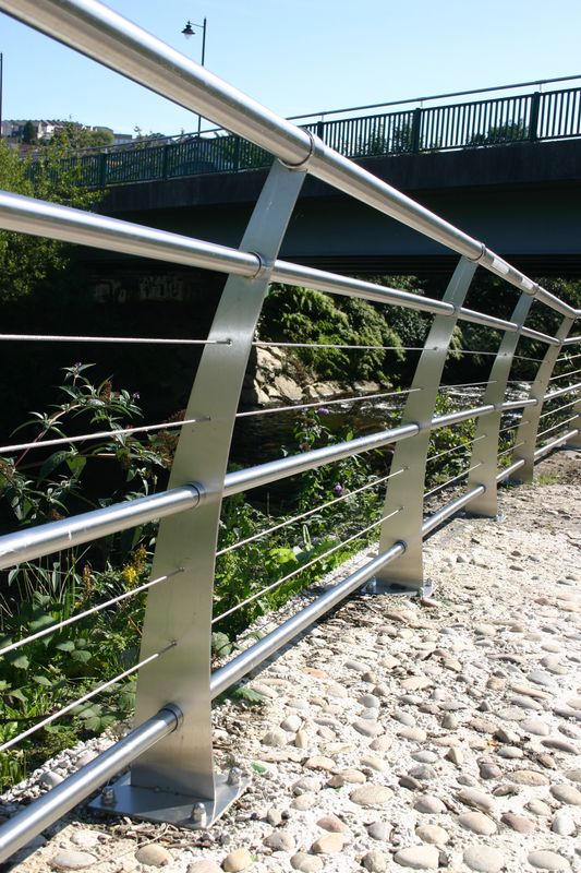 Bespoke stainless steel illuminated post and rail | Images