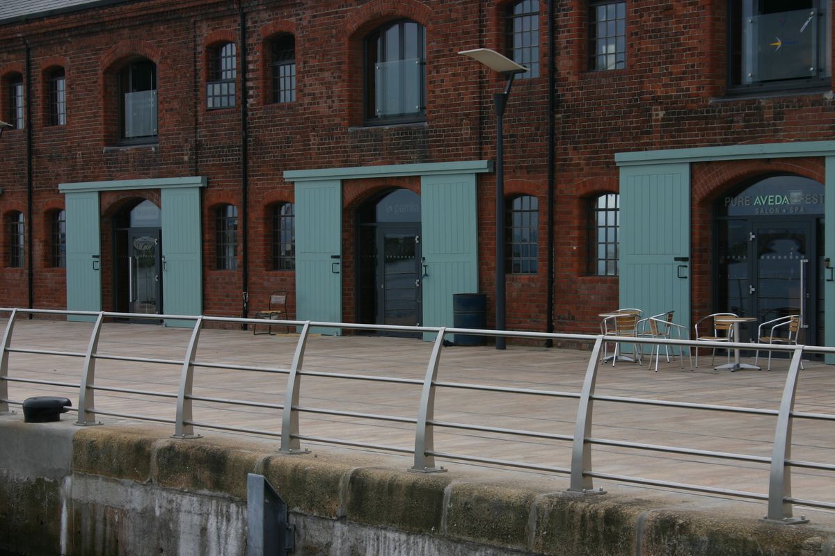 Images for ASF 4-rail stainless steel quayside posts - Swansea