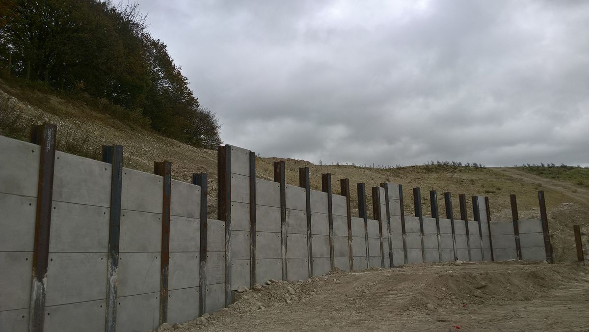 King Post retaining walls | Images