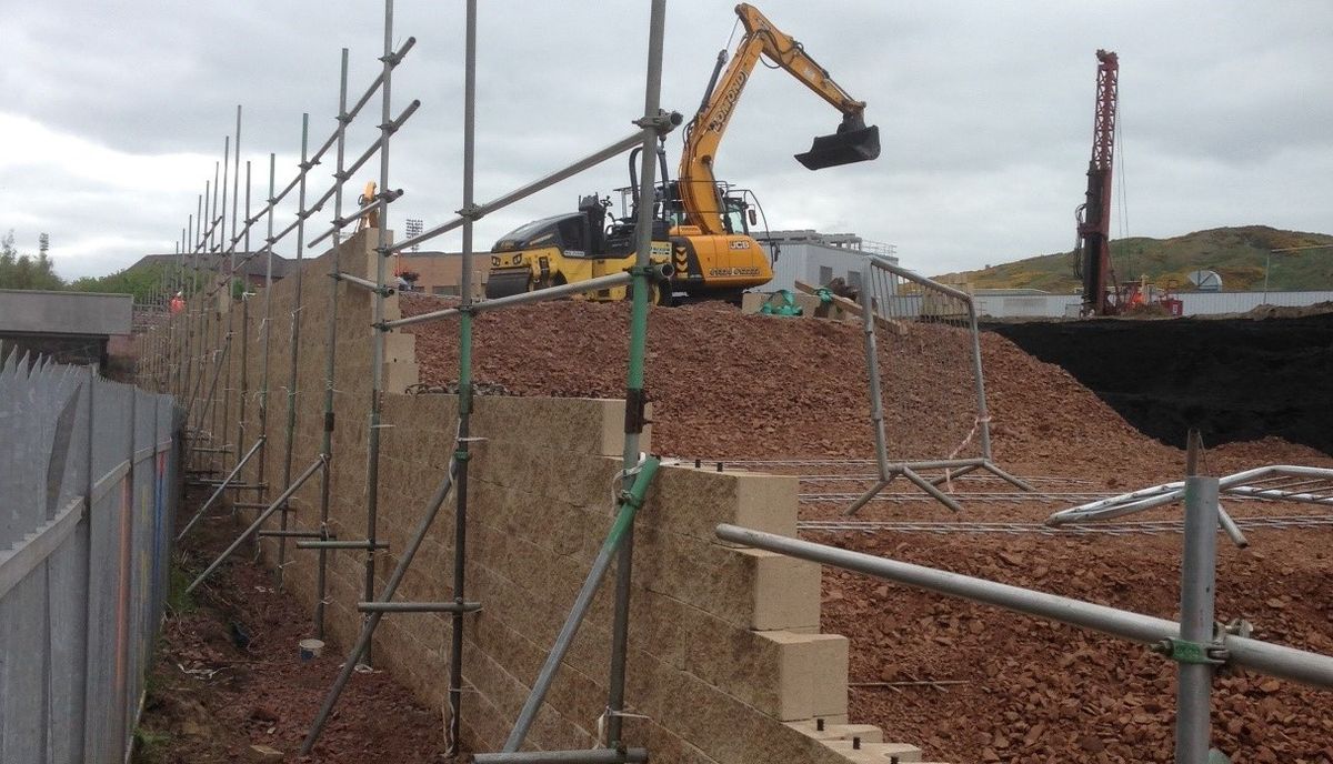 Images for 5m-high modular wall increases space for development