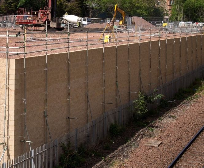 5m-high modular wall increases space for development | Phi Group