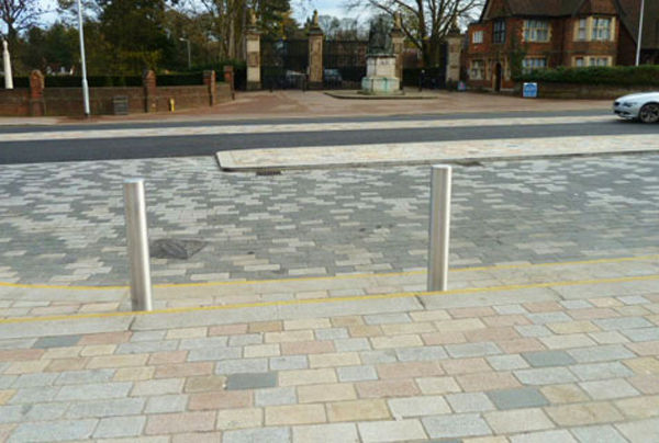 Images for Stone setts and paving for railway station refurbishment