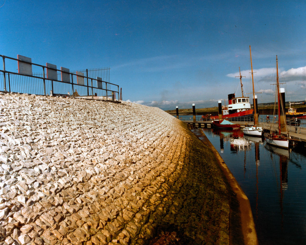 Dytap revetments with natural stone finish | Ruthin Precast Concrete
