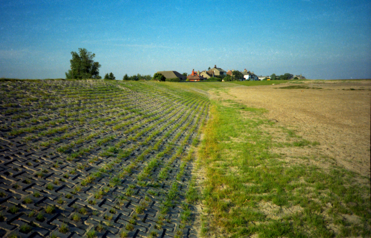 Armorloc concrete block revetment system | Ruthin Precast Concrete
