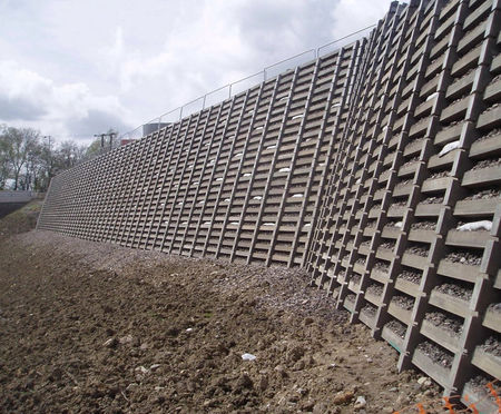 Kriblok concrete gravity retaining wall | Ruthin Precast Concrete | ESI ...