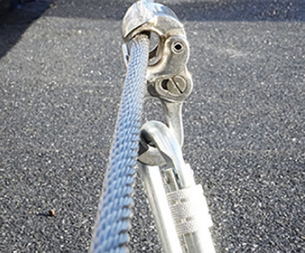 KeeLine® fall protection for office building roof access | Safesite