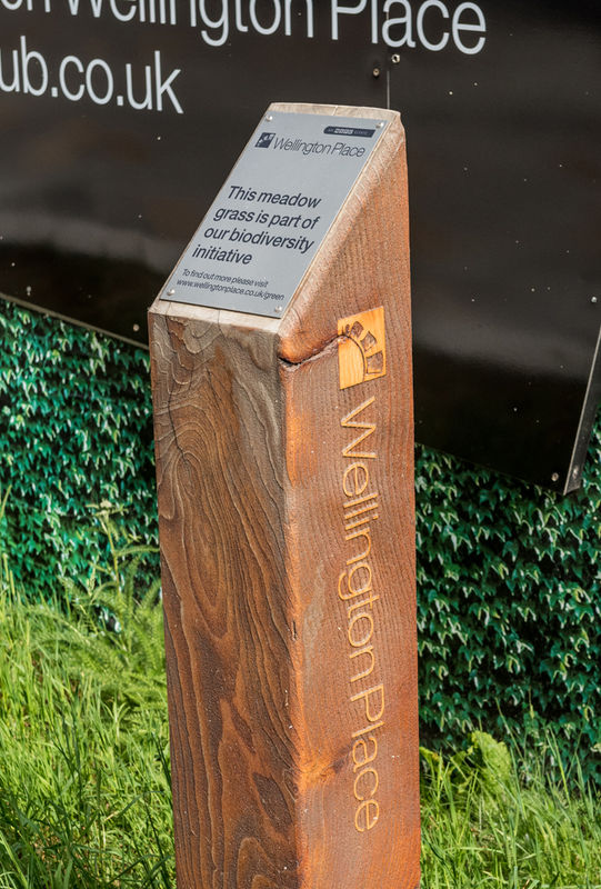 Waymarker posts and discs | Images