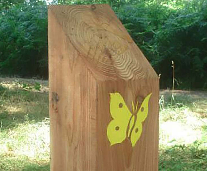 Directional bollards | Images