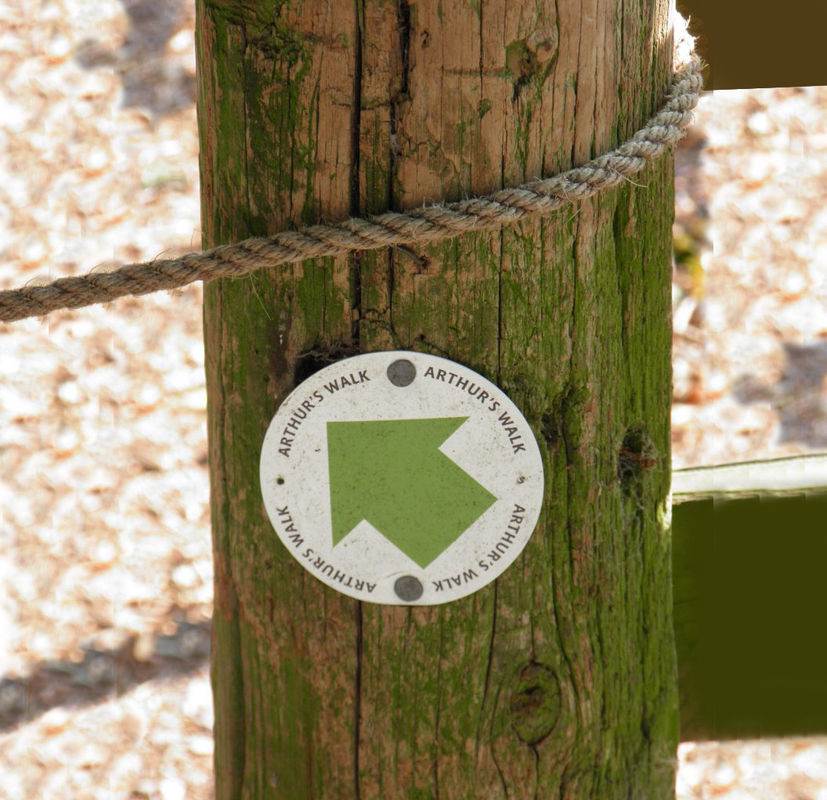Waymarker posts and discs | Images