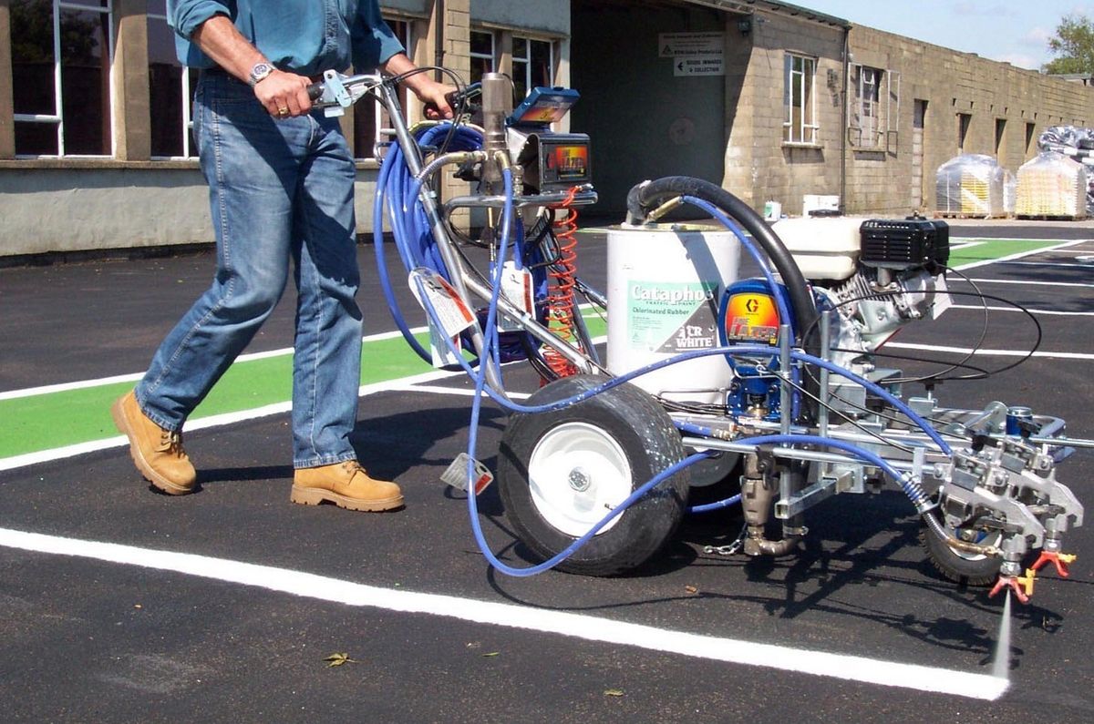 Line marking equipment for roads and sports surfaces | Images