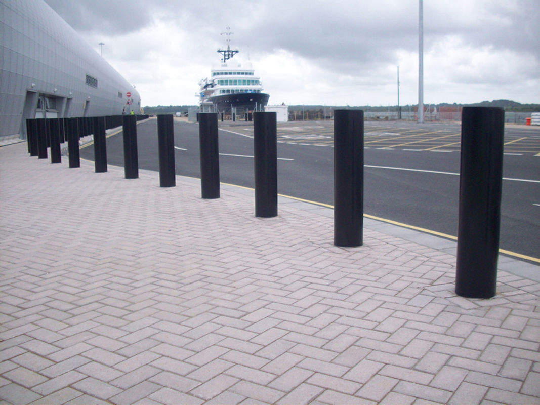 Images for PAS 68 static protective bollards