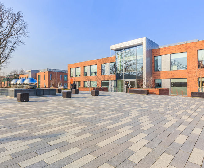 Manhattan I Linear Plank Concrete Block Paving | Tobermore