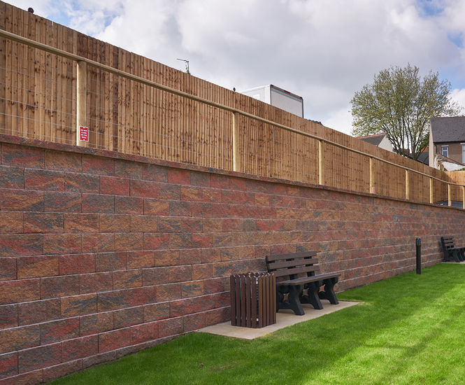 Secura Grand concrete retaining walls | Tobermore