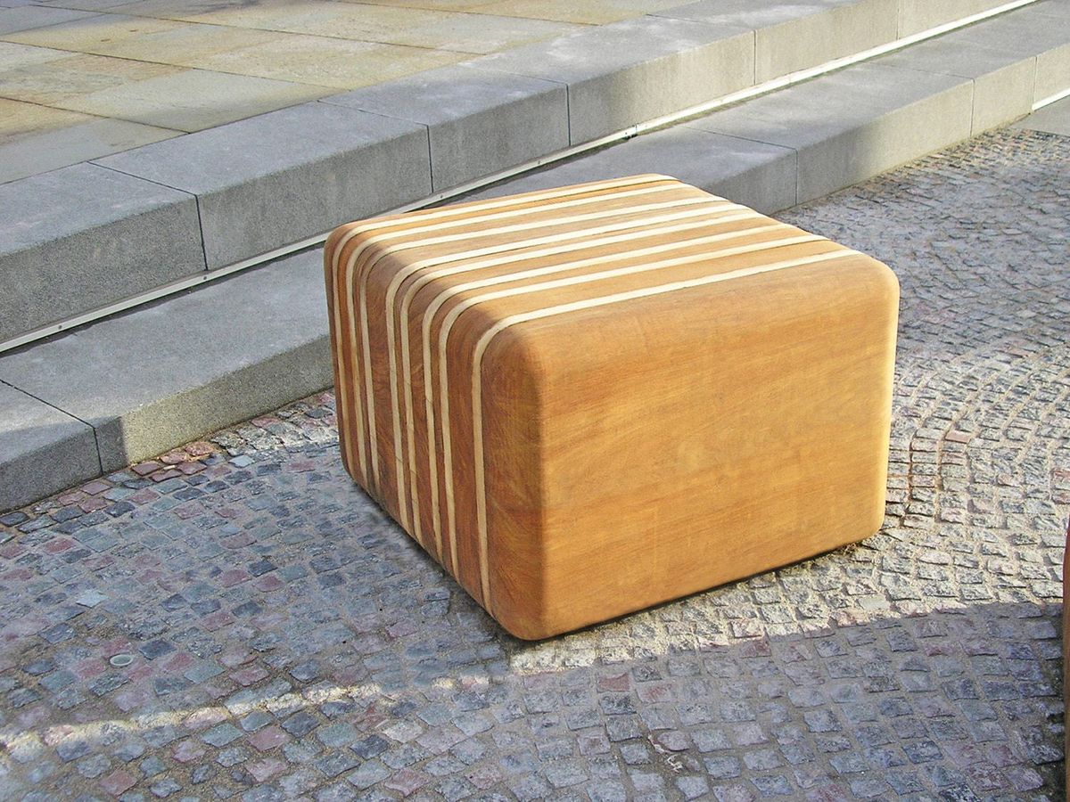 Bale modular hardwood seat | Woodscape | ESI External Works