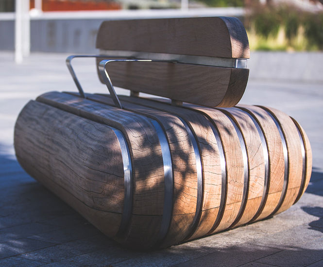 Strata seat: triangle | Woodscape