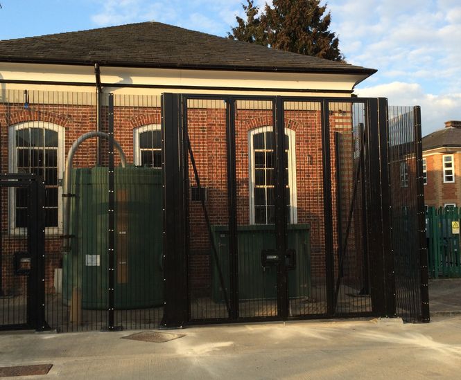 Zaun gates secure LPCB security ratings | Zaun