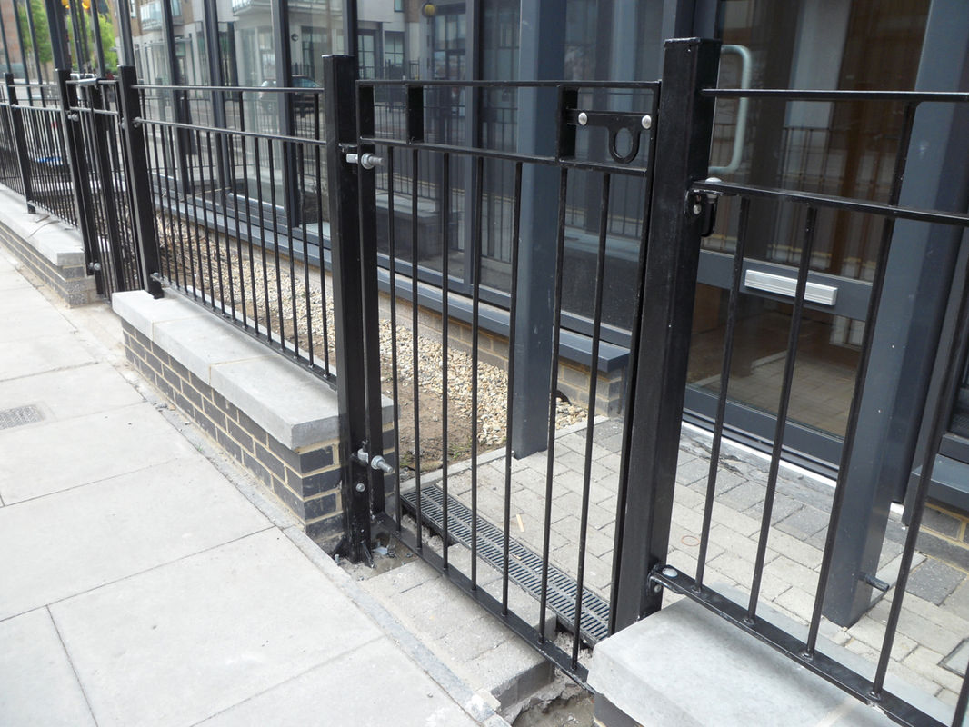 Bushberry metal railing system | Images