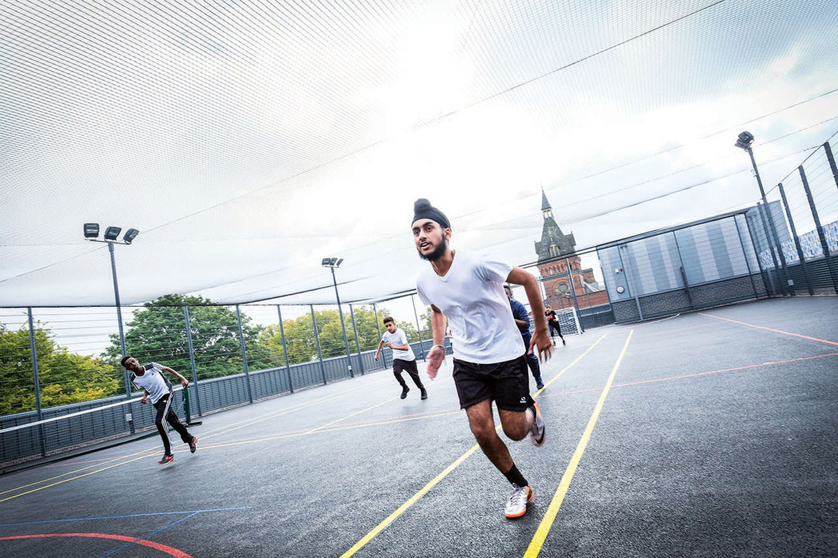 Rooftop MUGA maximises space at West Bromwich UTC | Images