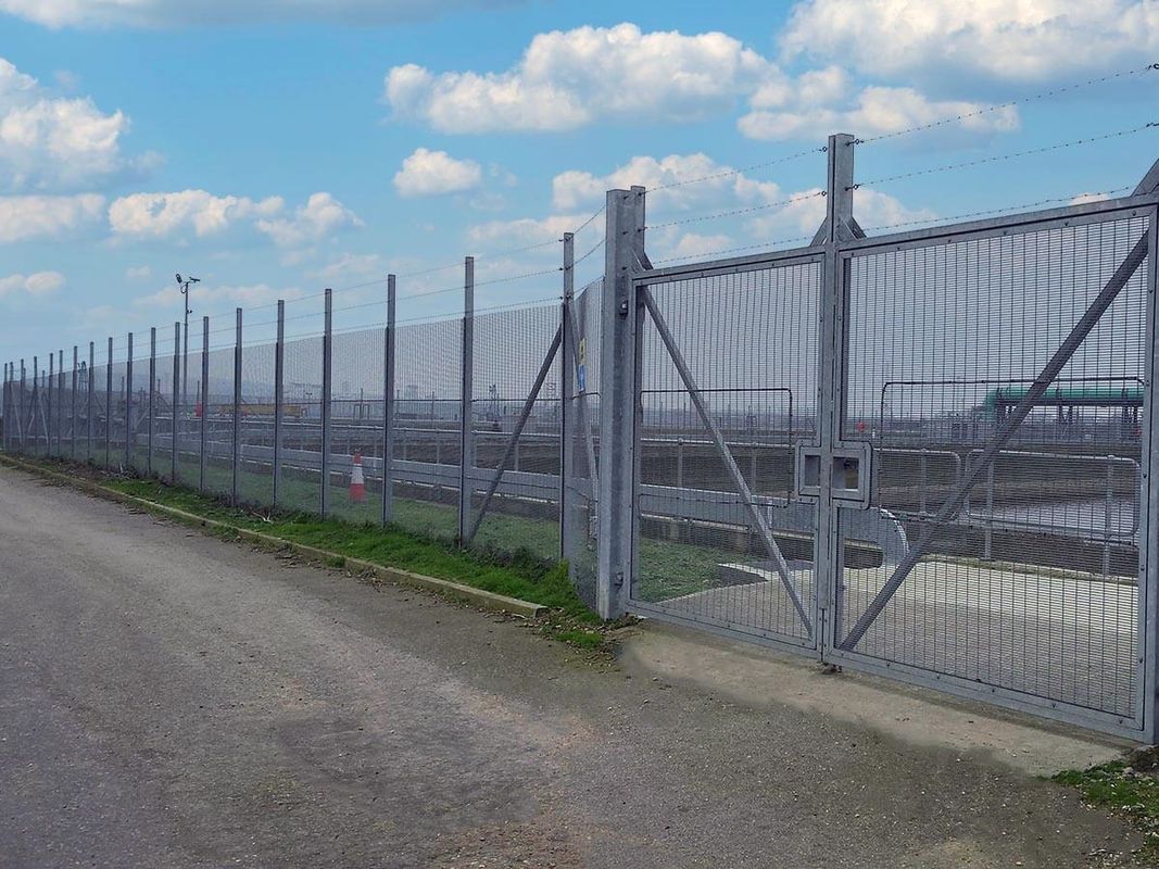 Images for 358 vehicle gates