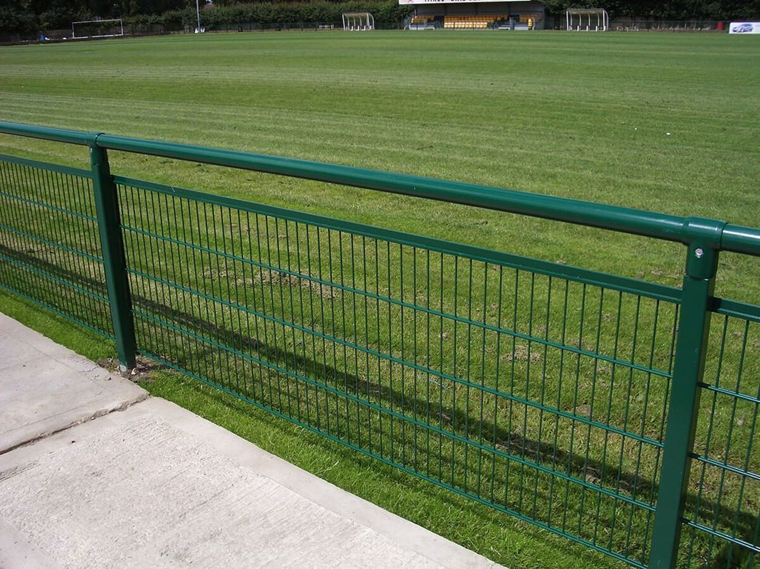 Steel spectator rails for sports areas | Images