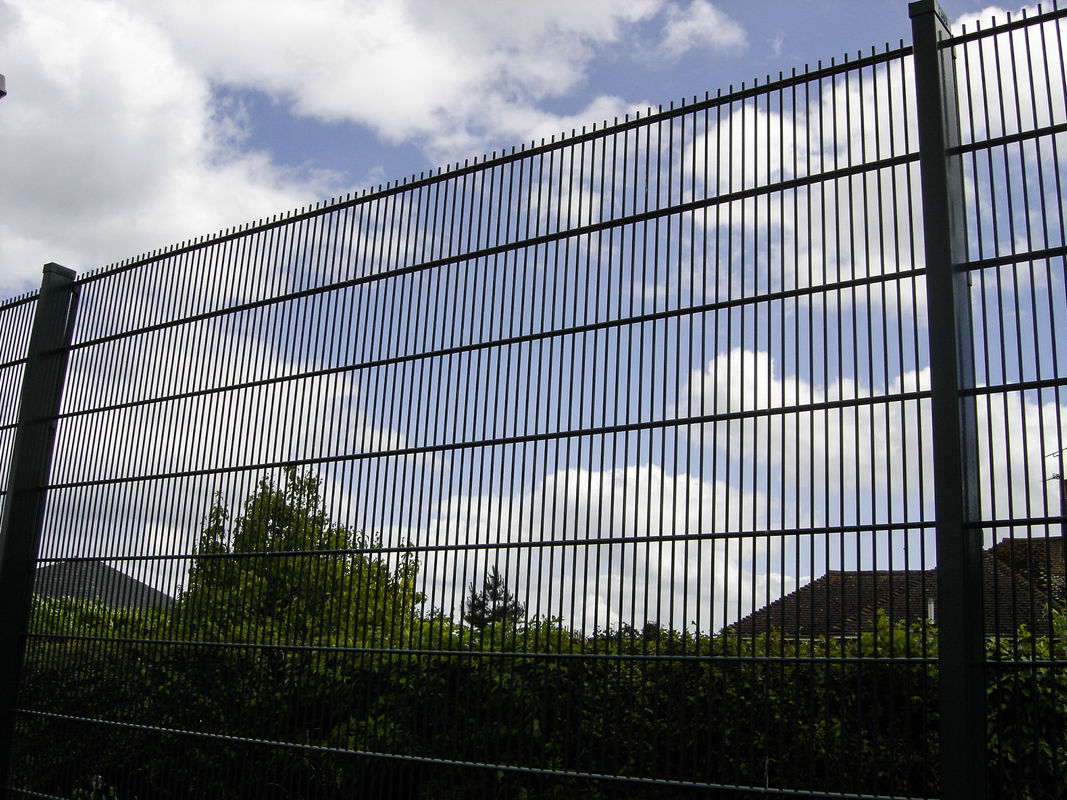 Dual Guard® twin wire mesh perimeter fencing system | Images