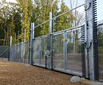 Steel pedestrian gates | Centrewire